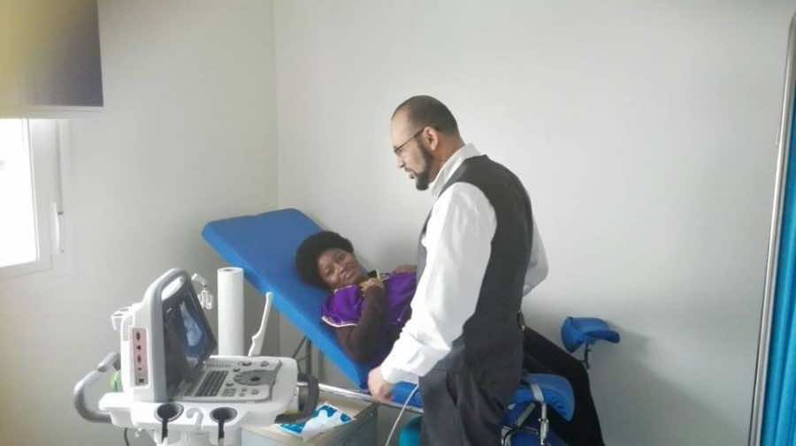 Moroccan Doctor Opens Clinic to Help Syrian and Sub-Saharan Refugees