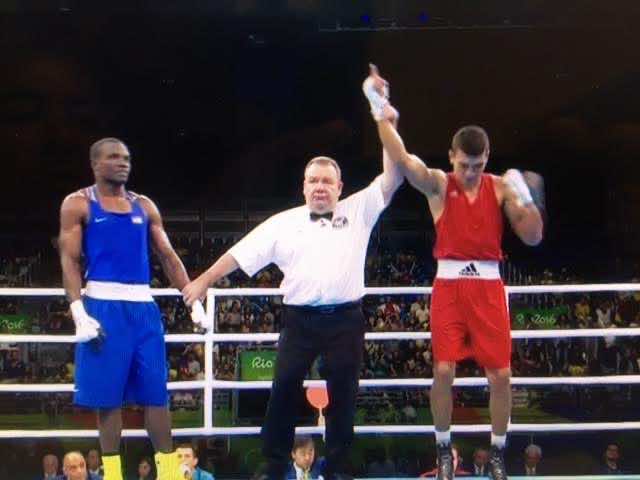 Moroccan Boxer Mohammed Rabii Qualifies to Quarterfinals