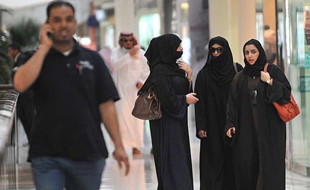Saudi limits powers of religious police
