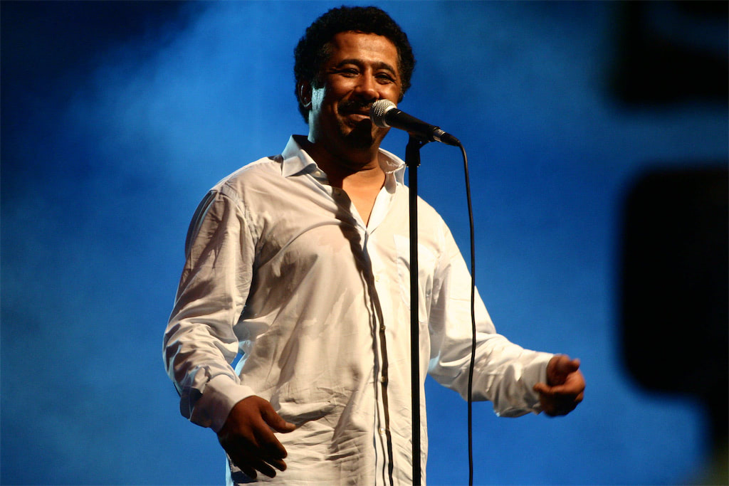 France: same-sex marriage pushes Cheb Khaled to move to Morocco