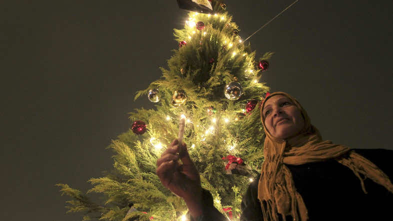 Muslim-Americans increasingly celebrate Christmas