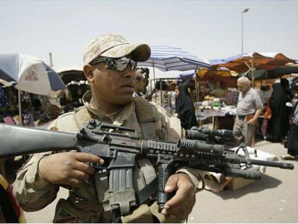 Gunmen kill eight Iraqi soldiers in north Iraq: officials