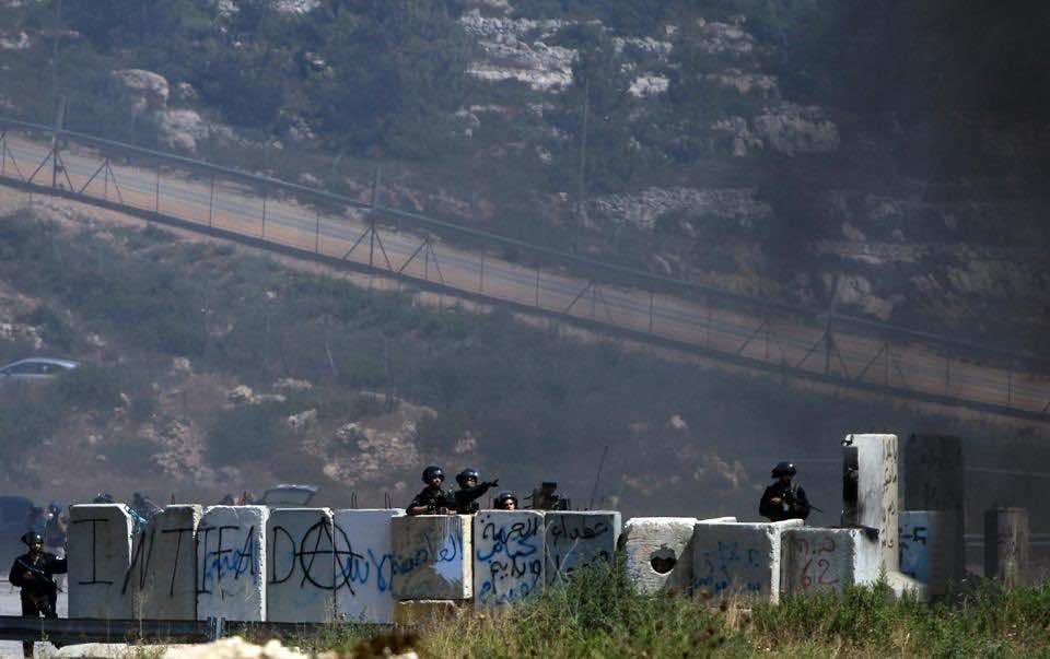 Israeli forces kill Palestinian in massive W.Bank clash: security