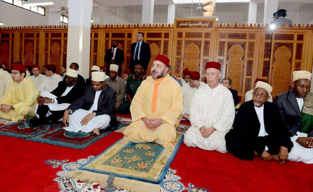King Mohammed VI Leads Prayers in Achoura Mosque in Zanzibar