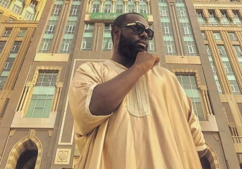 Famous French Singer Maitre Gims Performs Omra in Mecca