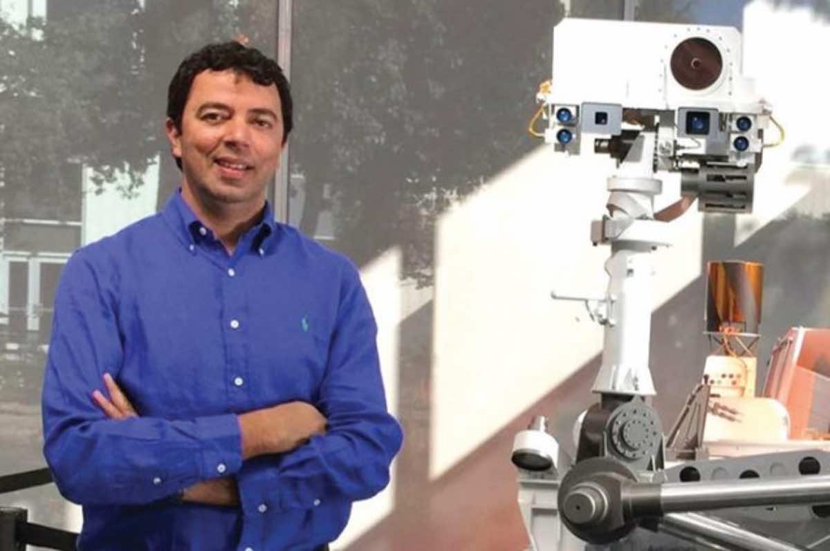 Moroccan Scientist Kamal Oudrhiri Wins Coveted Award for NASA Mission