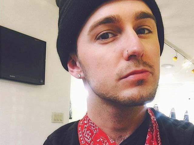 Muslim Cab Driver in NYC Consoled by Christian Passenger