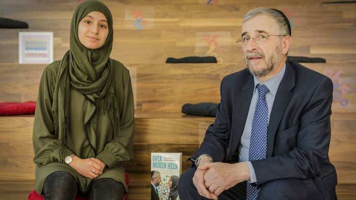 Rabbi and Moroccan Muslim Girl Publish Book of Letters in Netherlands