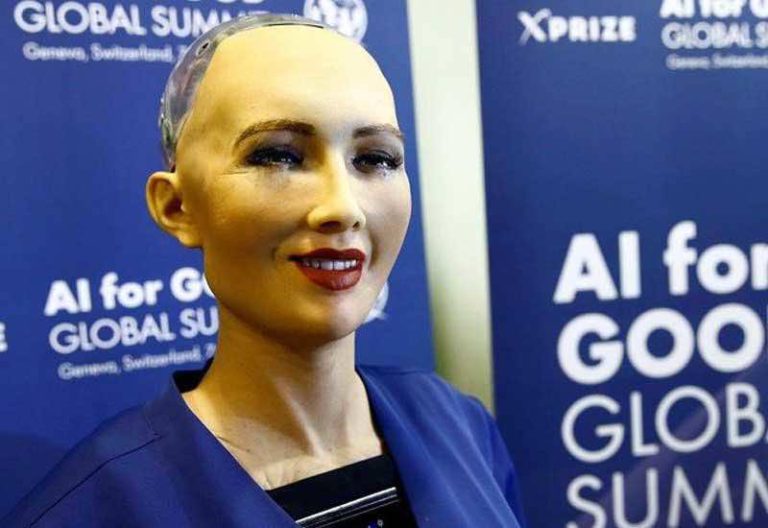 Saudi Arabia Becomes First Country to Grant Citizenship to Robot