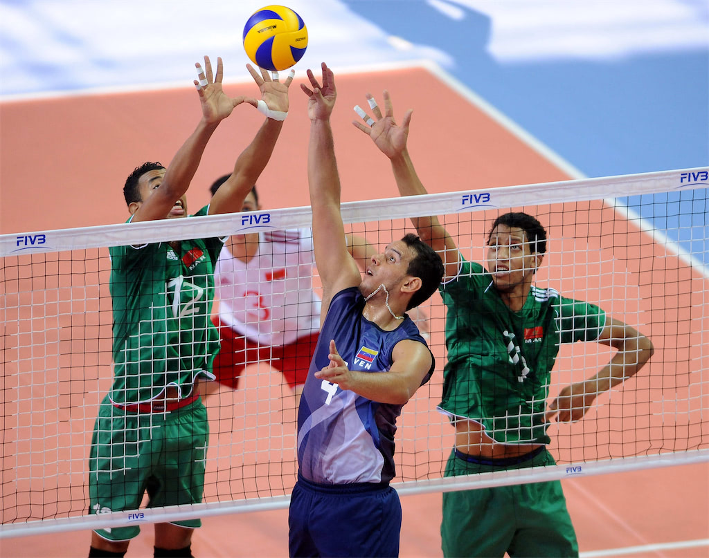 Algerians & Moroccans to Play Volleyball Using International Border ...