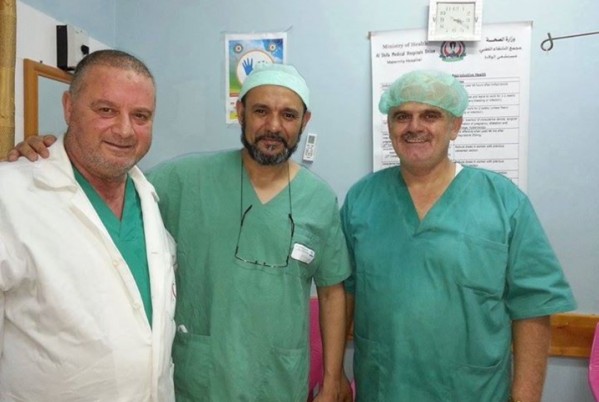 Moroccan Doctor Launches Clinic to Help Syrian and Sub-Saharan Refugees