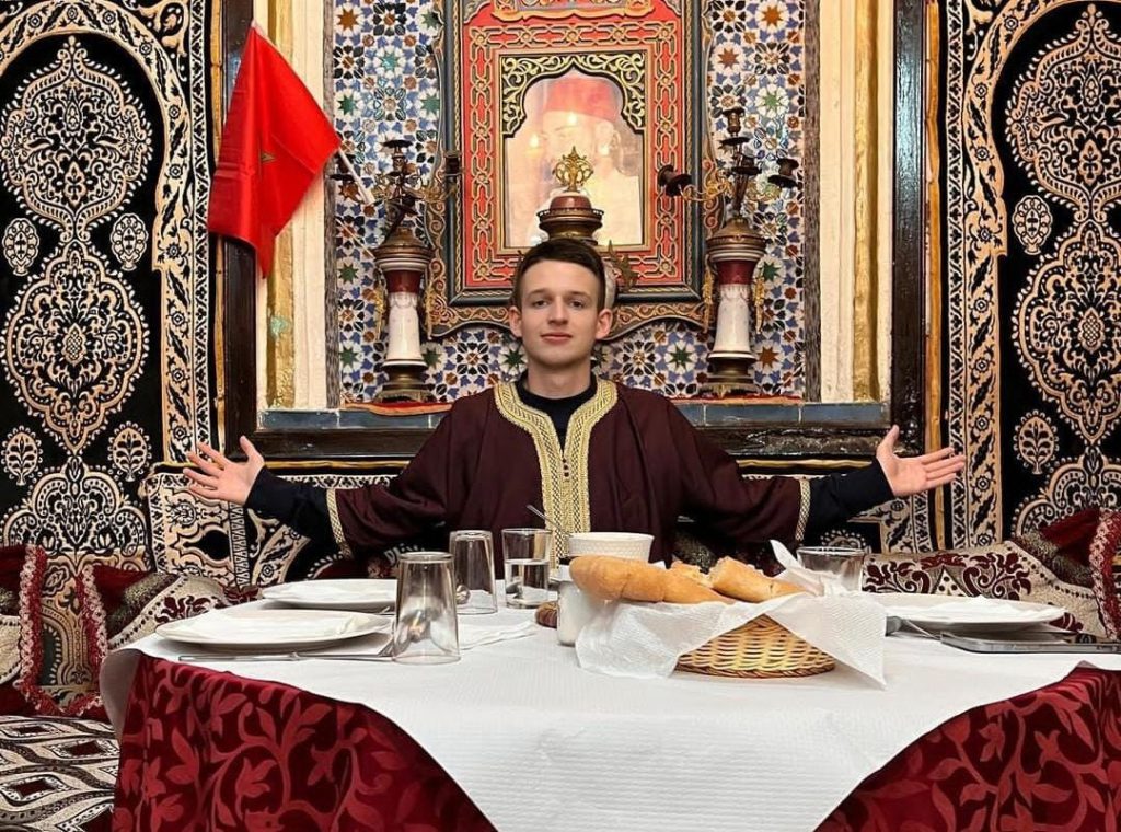 British Youtuber Thogden Immersed in Moroccan Culture