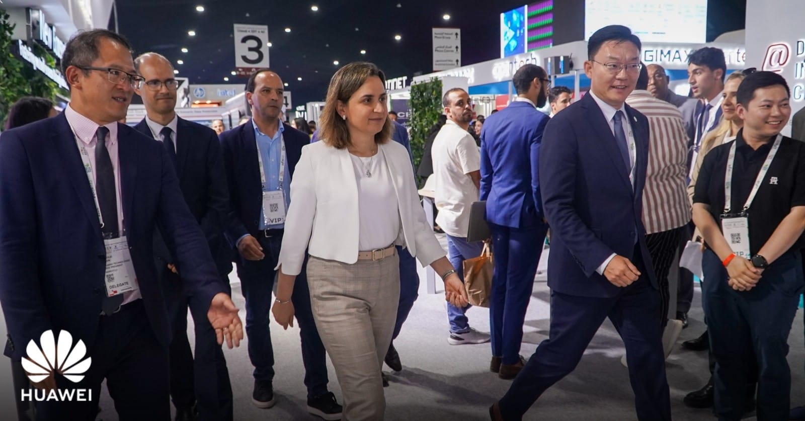 GITEX Africa 2024: Morocco’s Digital Transition Minister Explores Huawei's Tech Innovations