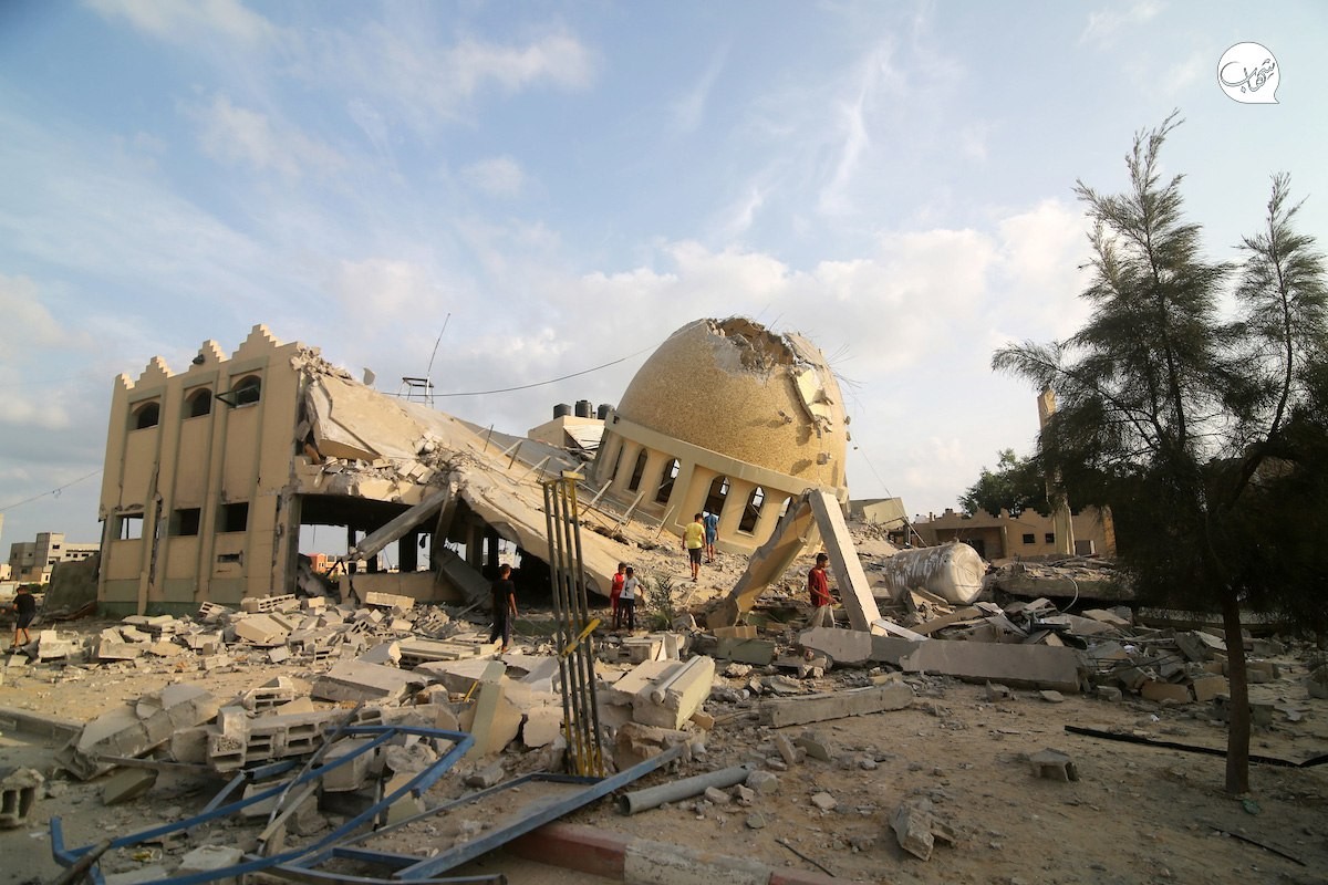 Israeli Strike Destroys Al-Amin Muhammad Mosque in Gaza