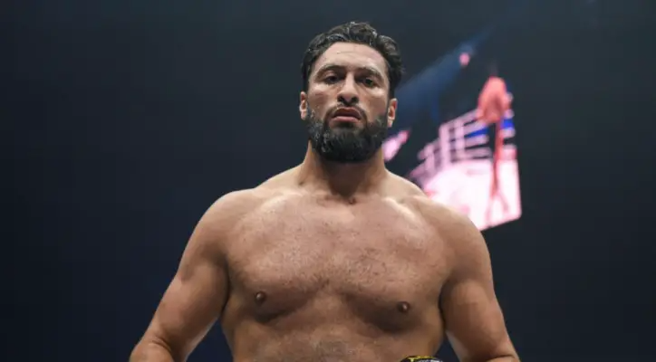 Jamal Ben Saddik’s Jaw-Dropping Knockout Kick Shakes Glory 98 Jamal Ben ...