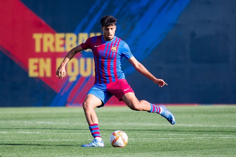 Real Betis Presents Chadi Riad on Loan from FC Barcelona