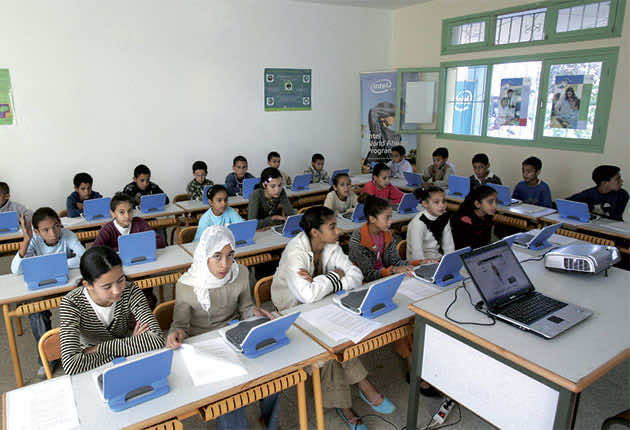 Moroccan Political Parties Agree to Teach More School Subjects in French