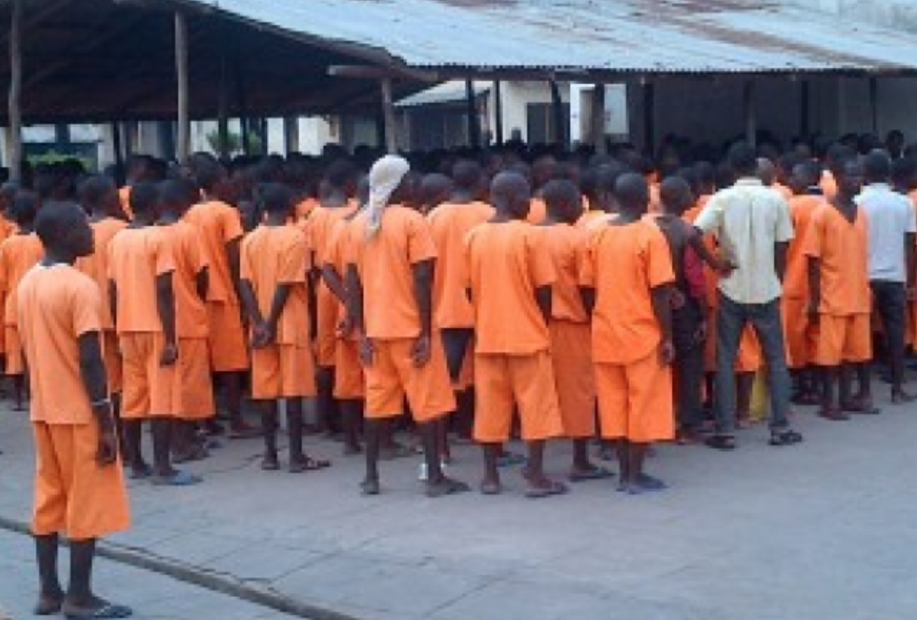 1500 Prisoners Escape in Mozambique Chaos