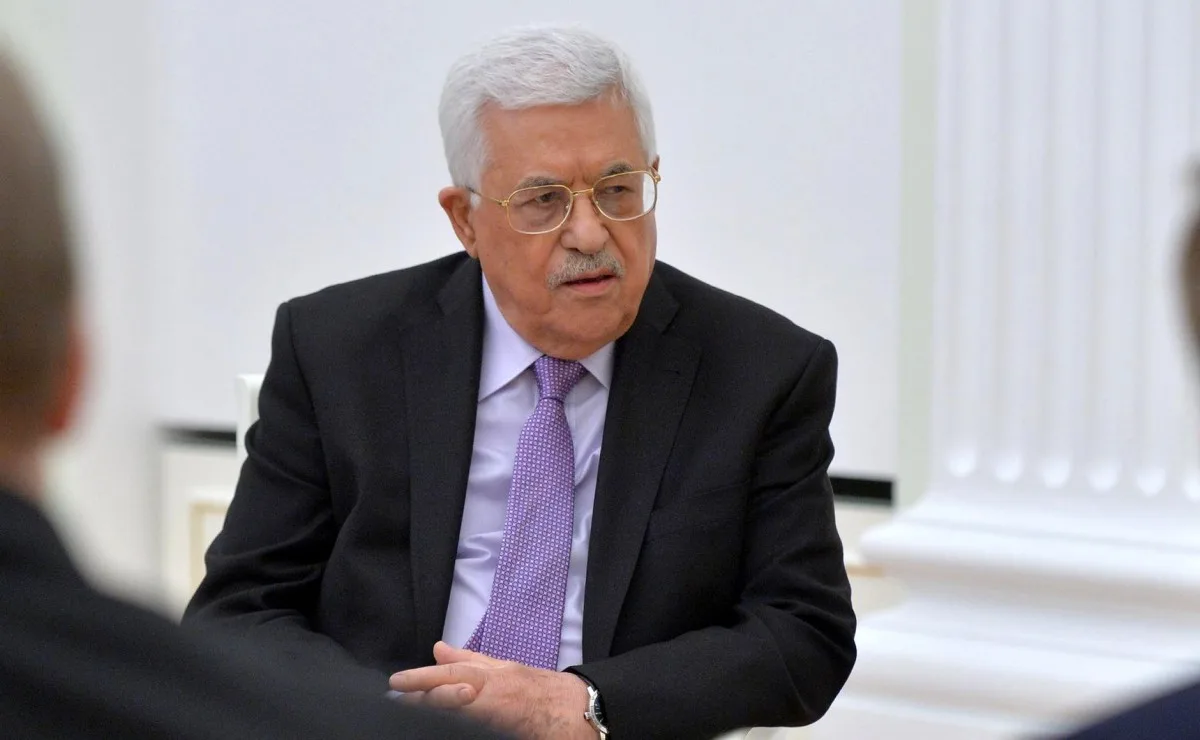 Mahmoud Abbas Begins First Visit to Syria Since Assad