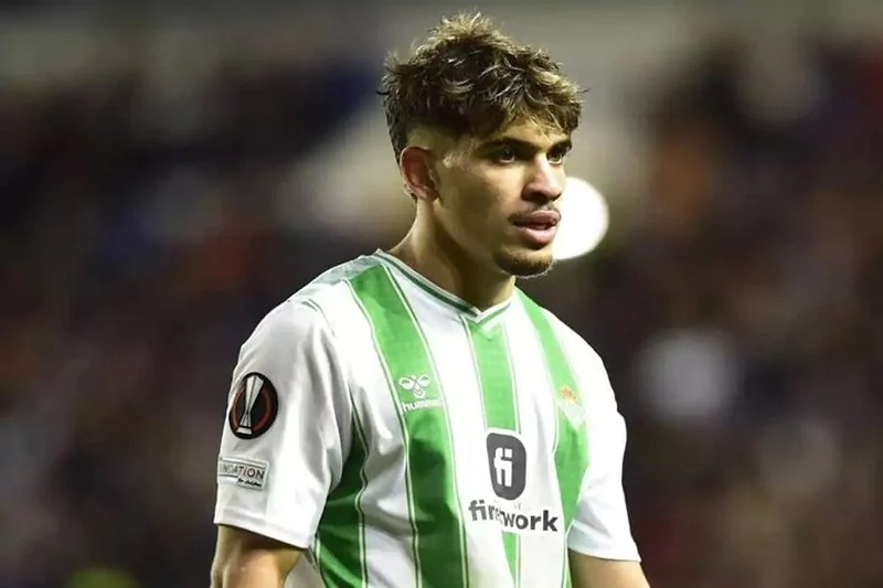 Barcelona to Pocket Millions if Roma Push Through Ezzalzouli Deal